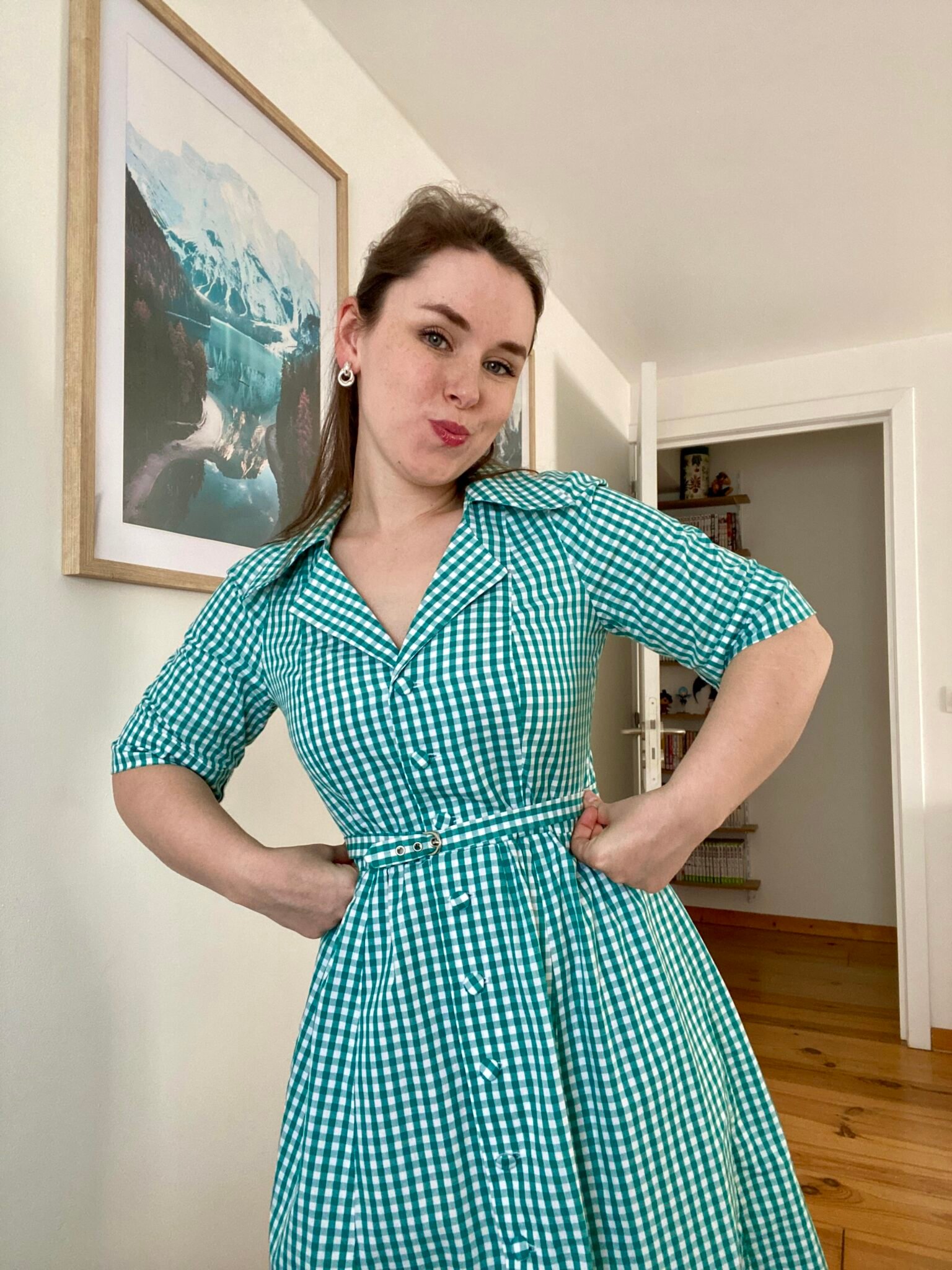 ALERTE PATRON GRATUIT : FONCE DU DRESSING DE CINDY – Tchakalah